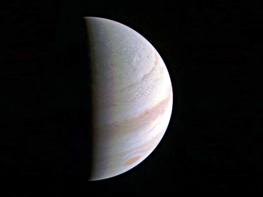 Tähdet ja avaruus: Jupiterin myrskytuulet ulottuvat syvälle